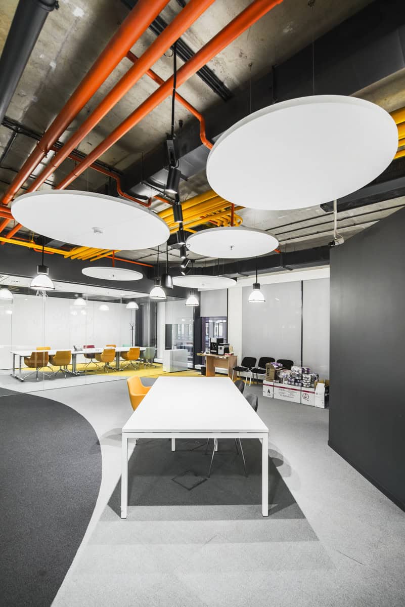 Saint-Gobain Ecophon optimiza la acústica en bancos | Proarquitectura