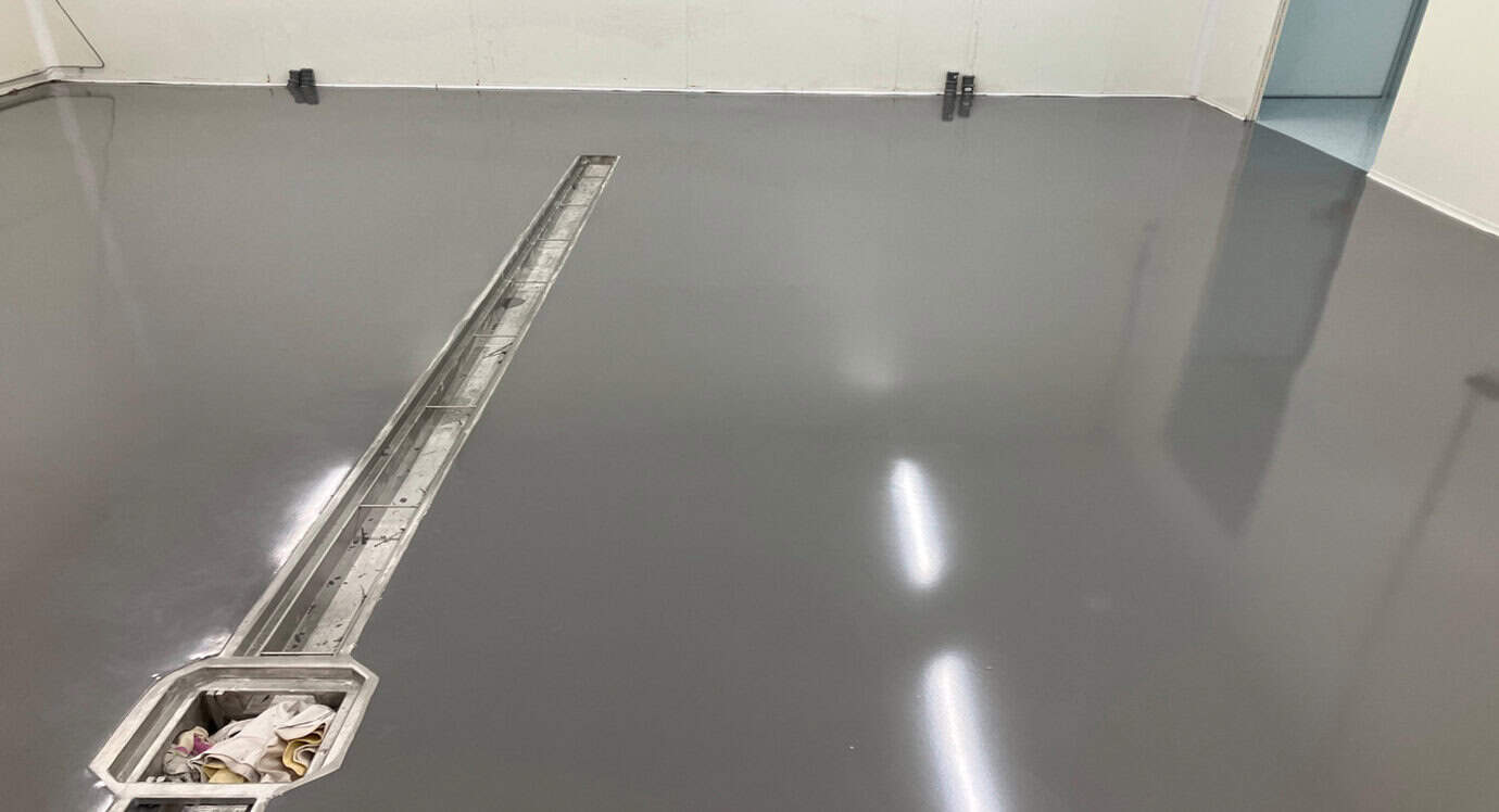 Sika lanza Ucrete Gloss, pavimentos industriales | Proarquitectura